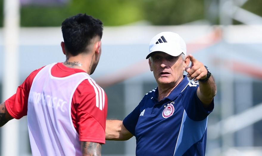 KarpetShow.gr - Η τέχνη να κρατάς δυο καρπούζια